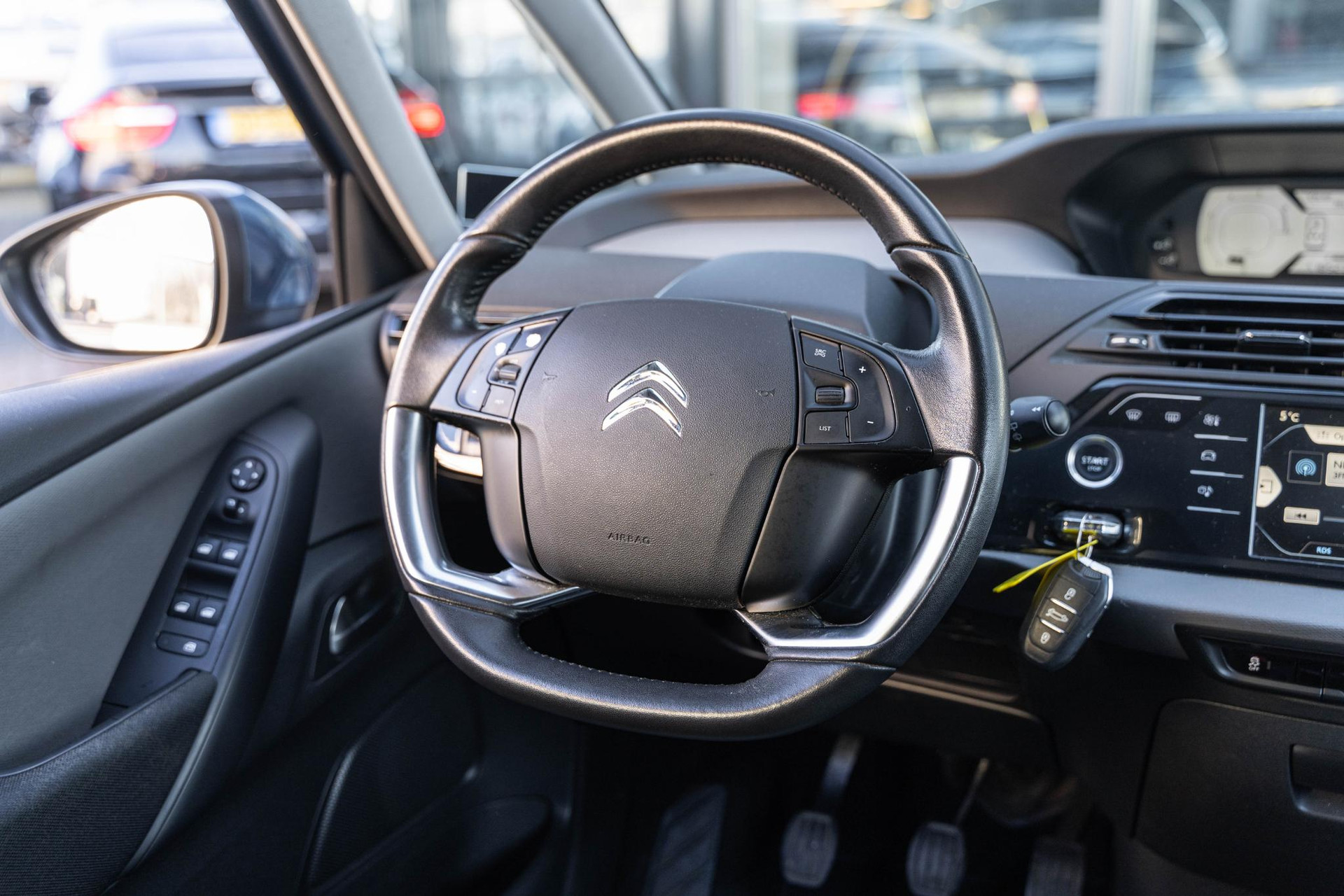 Citroën C4 Picasso 1.2 PureTech Attraction - Auto Keijzers